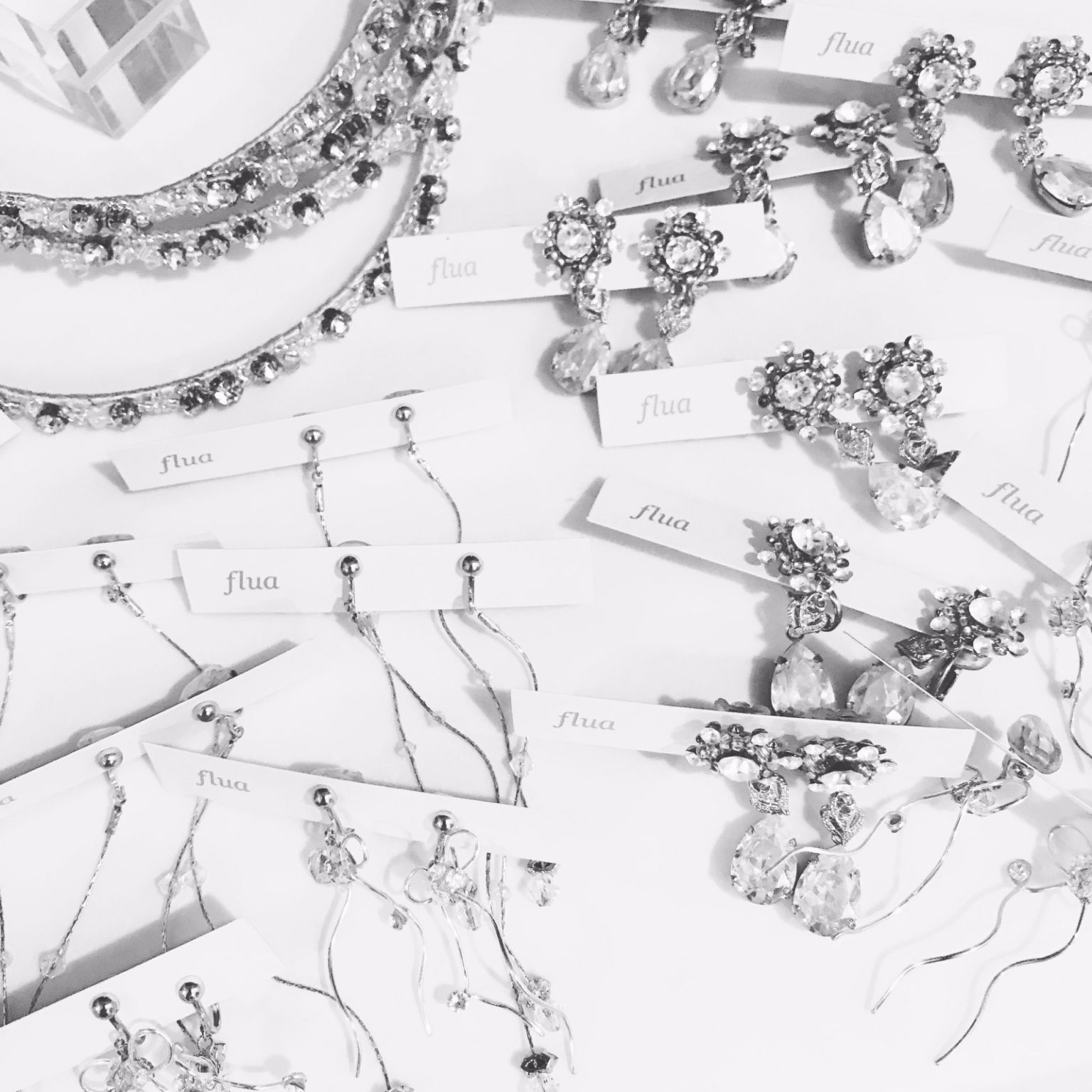 flua – ヴィンテージブライダルアクセサリー